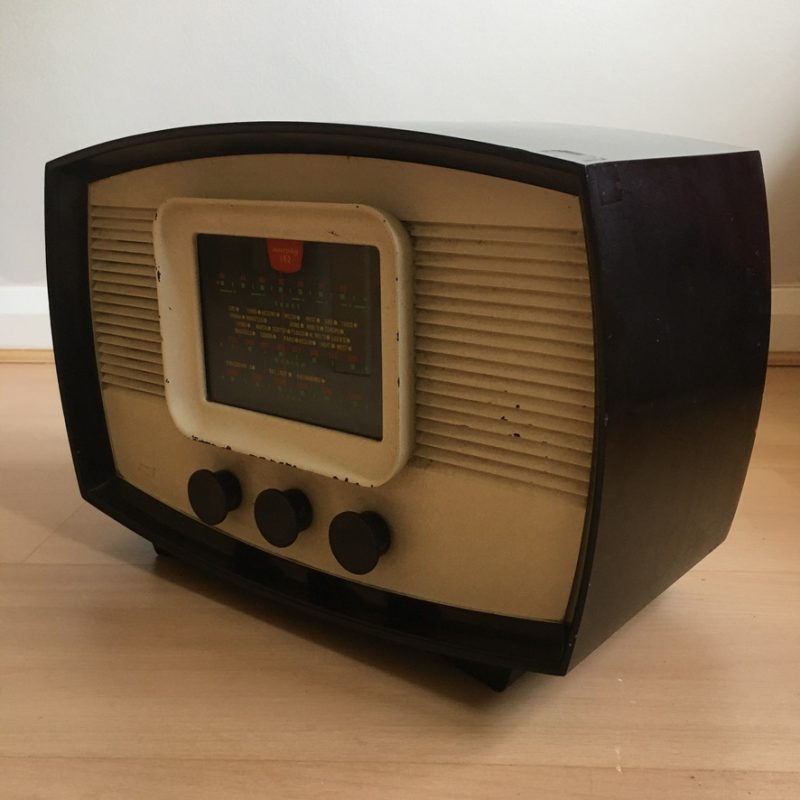 Murphy A192 Valve Radio early 1950s - Musical Treasures