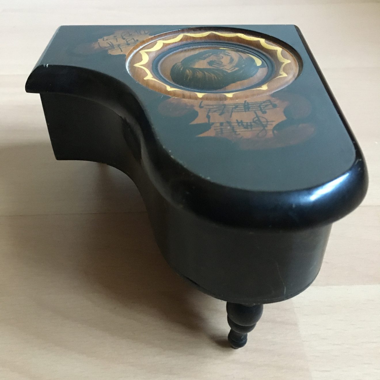 A Brief History of Musical Boxes / Music Boxes - Musical Treasures